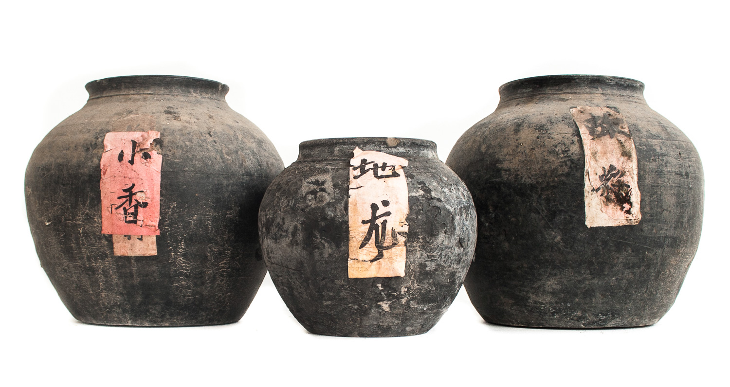 Unique weathered vintage design pottery - The Silk Road Collection